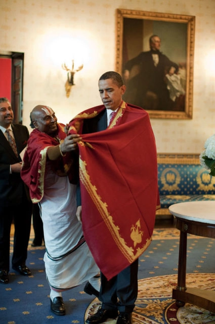 Why Are Shawls Given as Felicitation Gifts to Honor VIPs & Dignitaries?