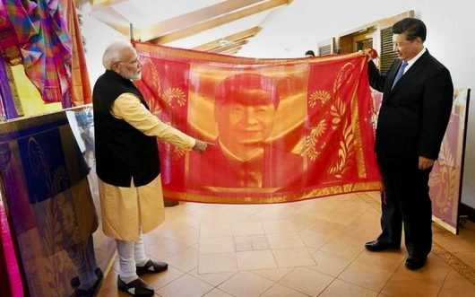 Why Are Shawls Given as Felicitation Gifts to Honor VIPs & Dignitaries?