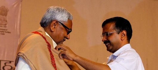 Why Are Shawls Given as Felicitation Gifts to Honor VIPs & Dignitaries?