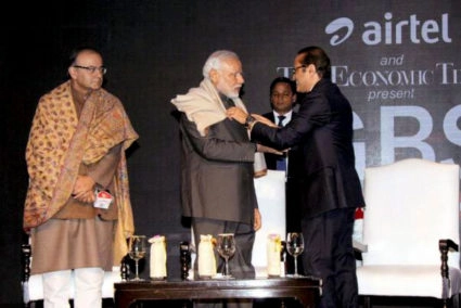 Why Are Shawls Given as Felicitation Gifts to Honor VIPs & Dignitaries?