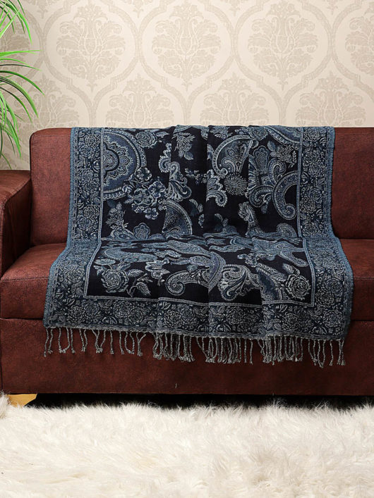 Different Types of Shawls: A Guide to Market Varieties - KCS Shop