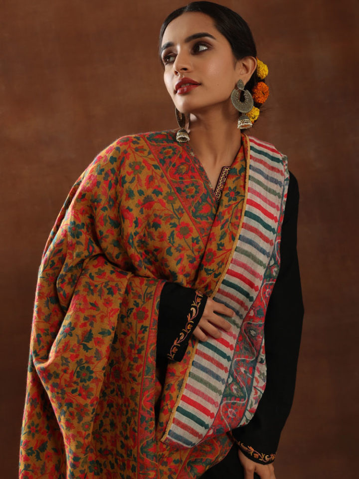 Different Types of Shawls: A Guide to Market Varieties - KCS Shop