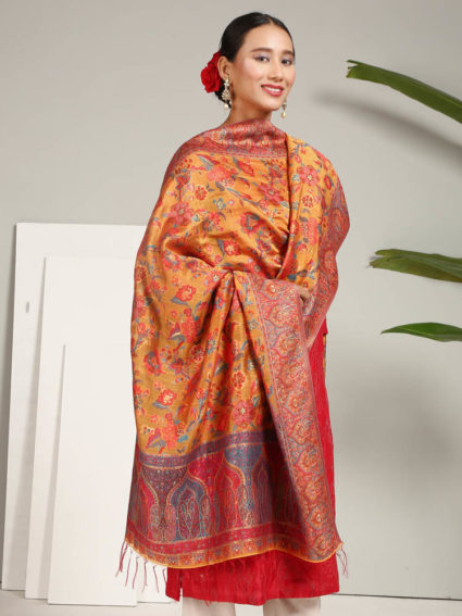 Different Types of Shawls: A Guide to Market Varieties - KCS Shop