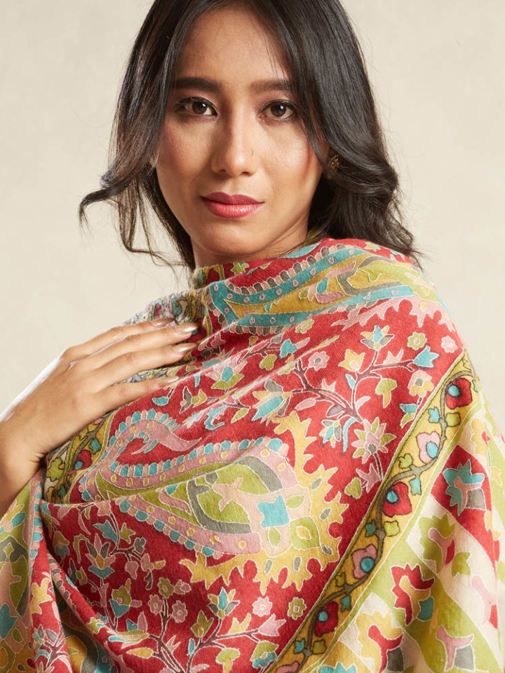 Different Types of Shawls: A Guide to Market Varieties - KCS Shop