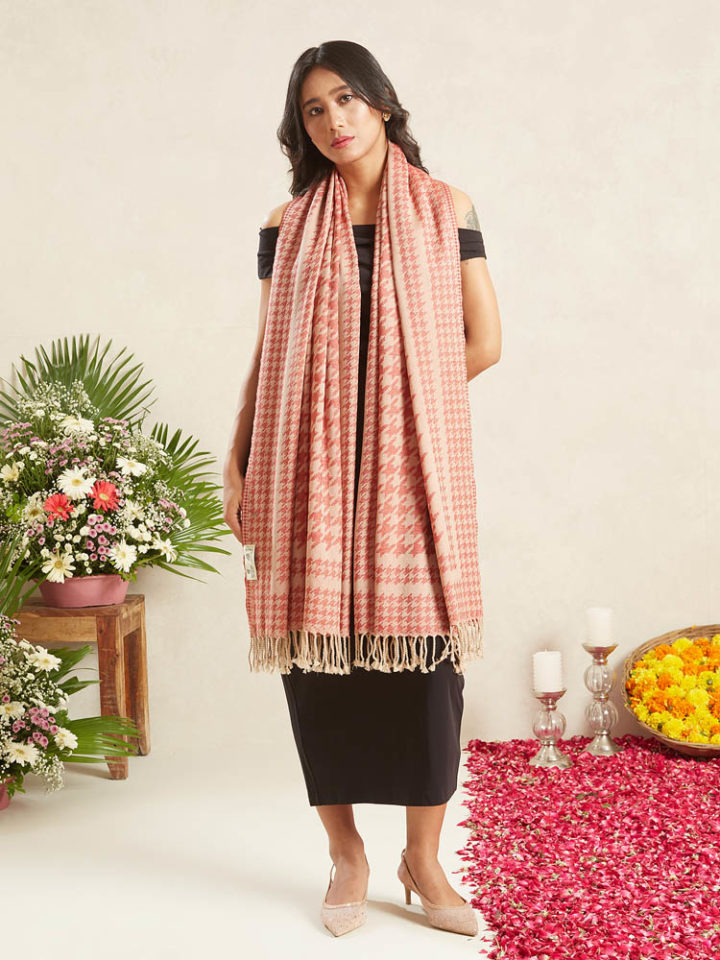 Different Types of Shawls: A Guide to Market Varieties - KCS Shop