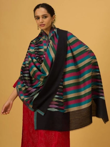 Different Types of Shawls: A Guide to Market Varieties - KCS Shop